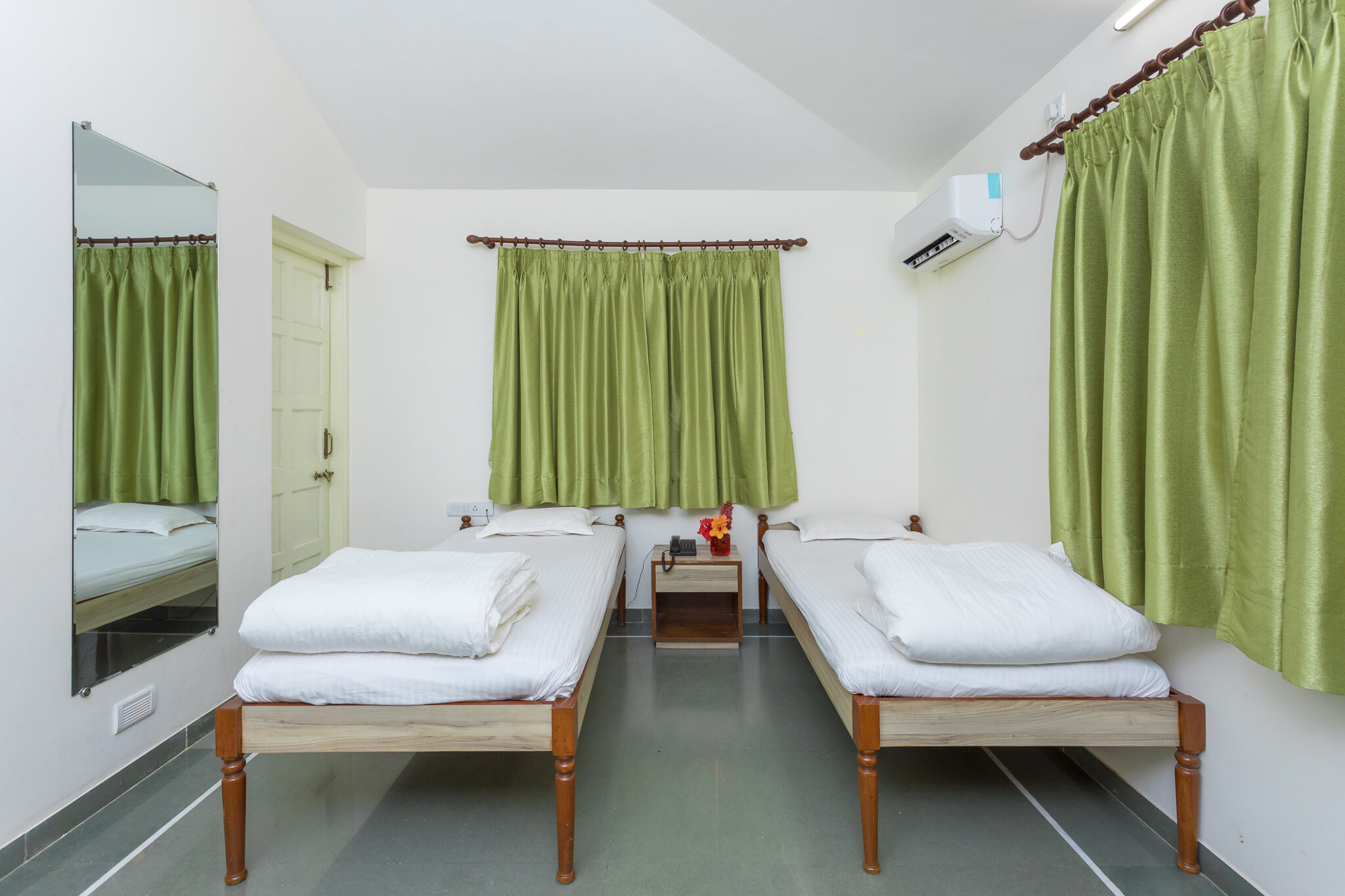 Navjivan Nature Cure: Gallery of Wellness, Holistic Activities, Cuisine